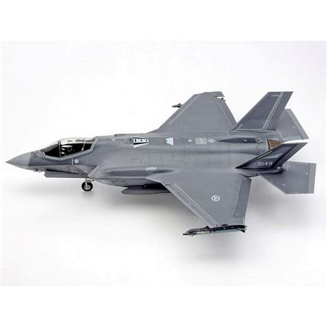 Tamiya Lockheed F A Lightning Ii