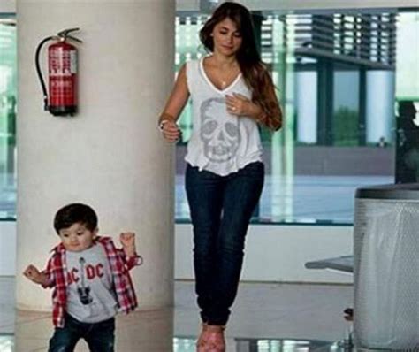 El Hijo De Lionel Messi Y Antonella Rocuzzo Ya Camina Solo