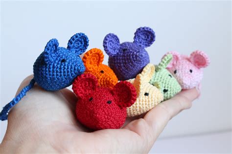 11 Free Crochet Mouse Patterns For Beginners