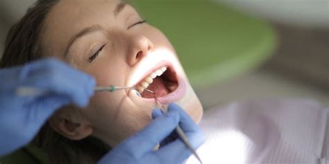 Extracción de la muela del juicio DENTISTA ZARAGOZA