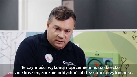 Zad Awienie U Dziecka Jak Udzieli Pierwszej Pomocy Youtube