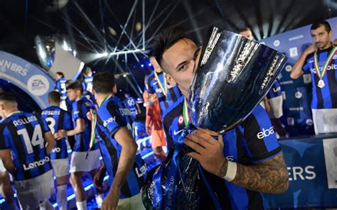 Inter Milan Premiazione E Festa Per La Supercoppa FOTO Sky Sport