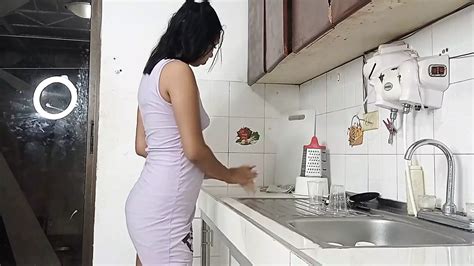 Abang Tiri Dan Saudara Tiri Ngentot Di Dapur Waktu Dia Lagi Ngelakuin