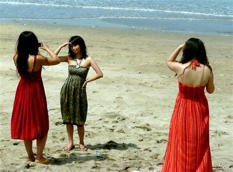 Kuta Beach Photoshoot Three Japanese Girls On Vacation Flickr