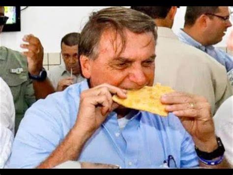 Bolsonaro Come Pastel Toma Caldo De Cana Em Angra Dos Reis Rj Veja O