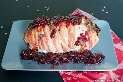 Rôti de dinde farci aux cranberries et à la pistache