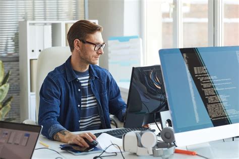 Ingénieure Ingénieur informatique métier salaire formation