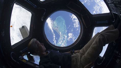 Retour Sur Terre Du Vaisseau SpaceX Avec Les Astronautes De La Station
