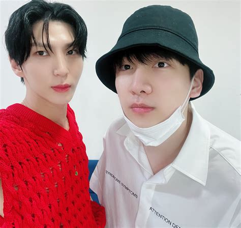 kkulgingfilm ˆˆ ੭ on Twitter RT RealVIXX 나는 로빅이다 인기가요