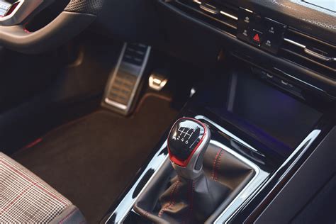 Volkswagen Rolls Out Golf Gti A Swan Song For The Manual