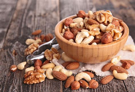 Todo Lo Que Tienes Que Saber Para Convertir Los Frutos Secos En Tus
