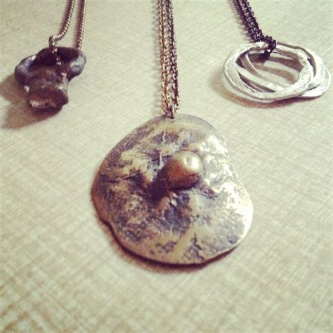 Pin Van Raquel W Op Wearable Art