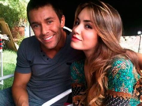 El apasionado beso de Lali Espósito y Mariano Martínez en las redes