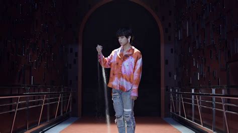 Kim Taehyung V BTS Love Yourself 轉 Tear Fake Love MV 김태형 방탄소년단 Kim