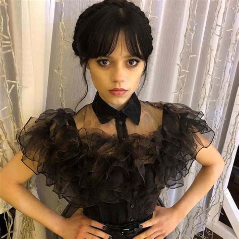 How To Do Wednesday Addams Makeup