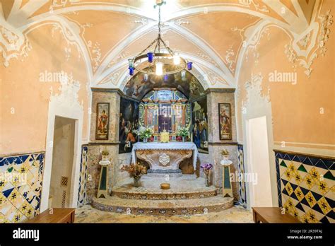 Capilla de la mare de Dèu del Refugi retablo barroco siglo XVII obra