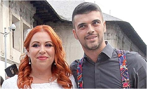 Care este de fapt relația dintre Oana Roman și Marius Elisei Vedeta