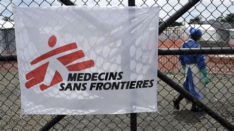 Un millier d actuels et anciens salariés de Médecins sans frontières