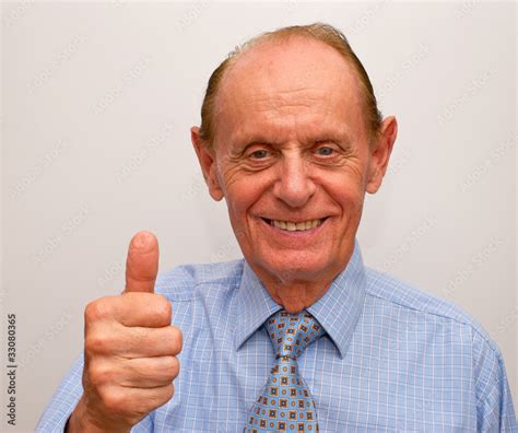 Rentner Oder Mann Mit Daumen Hoch Stock Photo Adobe Stock