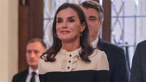 La reina Letizia estrena en Croacia el mono culotte más elegante