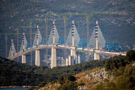 Slobodna Dalmacija Sitno Se Broji Do Finalnog Spajanja Sve Smo