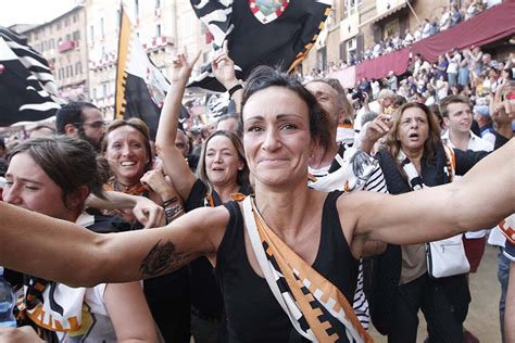 La Lupa Vince Il Palio Del 16 Agosto E Fa Cappotto Siena News