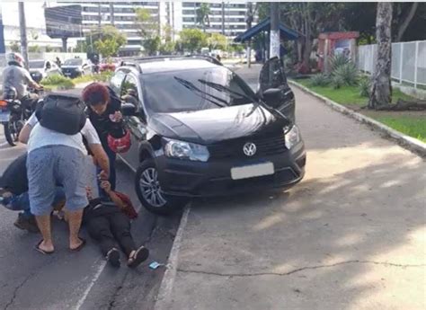 Mulher é atropelada ao tentar atravessar avenida de Manaus