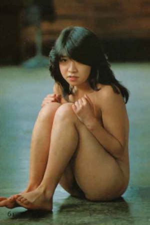 さーくる社ヌード写真集投稿画像356枚 1985女児ヌード写真集