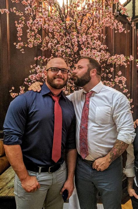 ボード「guys Gay Bear Bearded Beard Tumblr Chubby Hairy Bears」のピン ひげ ゲイアート ぽっちゃり男性