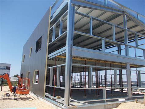 Hangar M Tallique En R Avec Plancher Collaborant Une R Alisation