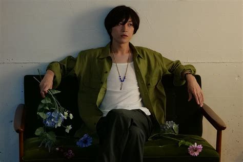 シンガーソングライター岡村匡紘夏を意識したアイロニカルな新曲Paraísoデジタルリリース SENSA ニュース