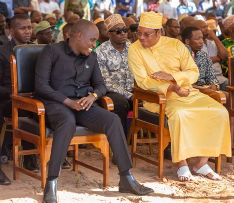 DKT BITEKO ASHIRIKI MAZISHI YA KAKA WA WAZIRI MKUU MAJALIWA Full