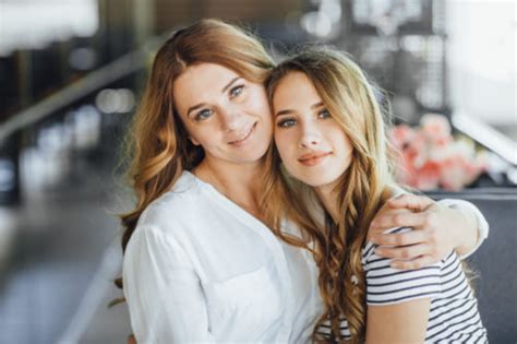 Mama I Dochka
