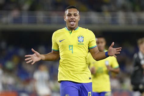 Vitor Roque Revela Que O Barcelona Sempre Foi Sua Prioridade Gazeta