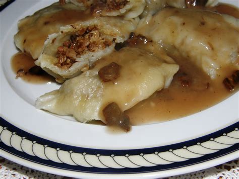 Pierogi z kaszą gryczaną i grzybami przepis PrzyslijPrzepis pl
