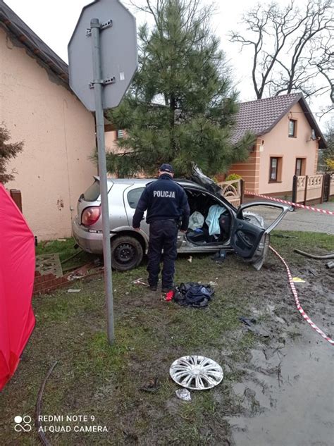Śmiertelny wypadek w Nowej Wsi Nie żyje 34 letni kierowca ZDJĘCIA