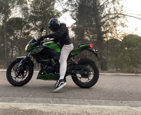 Ayuda Con Identificar Modelo De Moto Forocoches