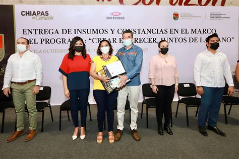 Entrega Rutilio Escand N Insumos Y Constancias Del Programa Crear Es
