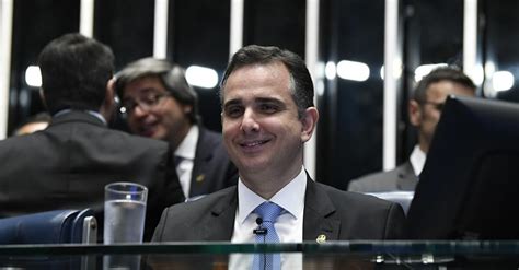 Rodrigo Pacheco é reeleito presidente do Senado Migalhas