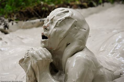 Pin By Bradley Cozens On Wet And Messy Photo Ideas