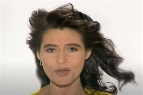 Emmanuelle Mottaz singer of First kiss and figure of Club Dorothée is
