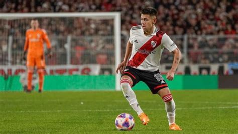Claudio Echeverri de River Plate confesó que su ídolo es Juanfer