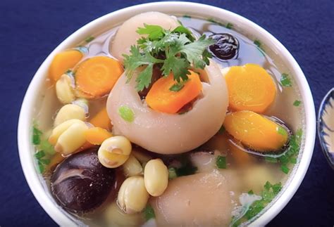 CÁCH LÀM CHÂN GIÒ HẦM HẠT SEN THƠM NGON BỔ DƯỠNG