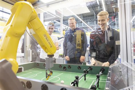 Automation und Robotik verändern Arbeitswelt und Gesellschaft