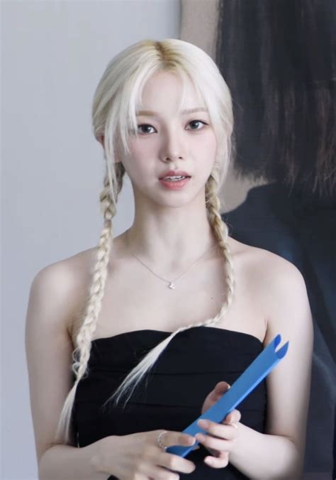 Asian Girl Cute Blonde Hair Idol 4 Wifey Material Asian Celebrities Aesthetic Hair Karina