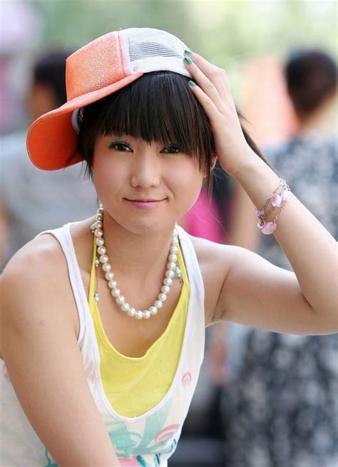 中国第一裸模张筱雨色诱陈光标为反贪 图 海口网 Free Download Nude Photo Gallery