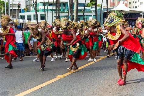 Grupo Tradicional De Danza De La Cultura Africana Durante El