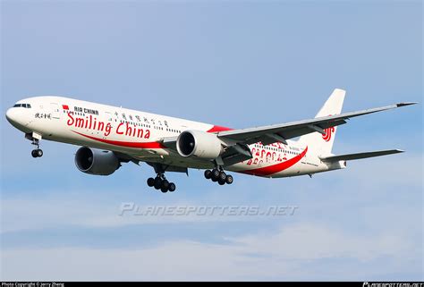 B 2035 Air China Boeing 777 39LER Photo By Jerry Zheng ID 1016339