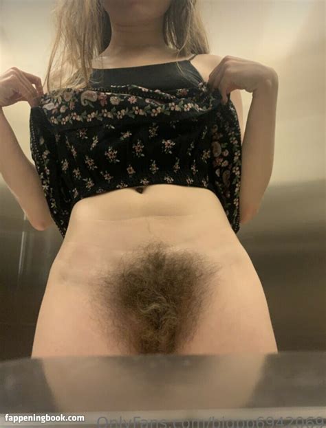 Hairy Women Pearlygirly06 Nude OnlyFans Leaks The Fappening Photo