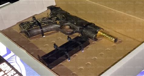 Detienen A Tres Sujetos Con Arma De Fuego Chapeada En Oro Guardia